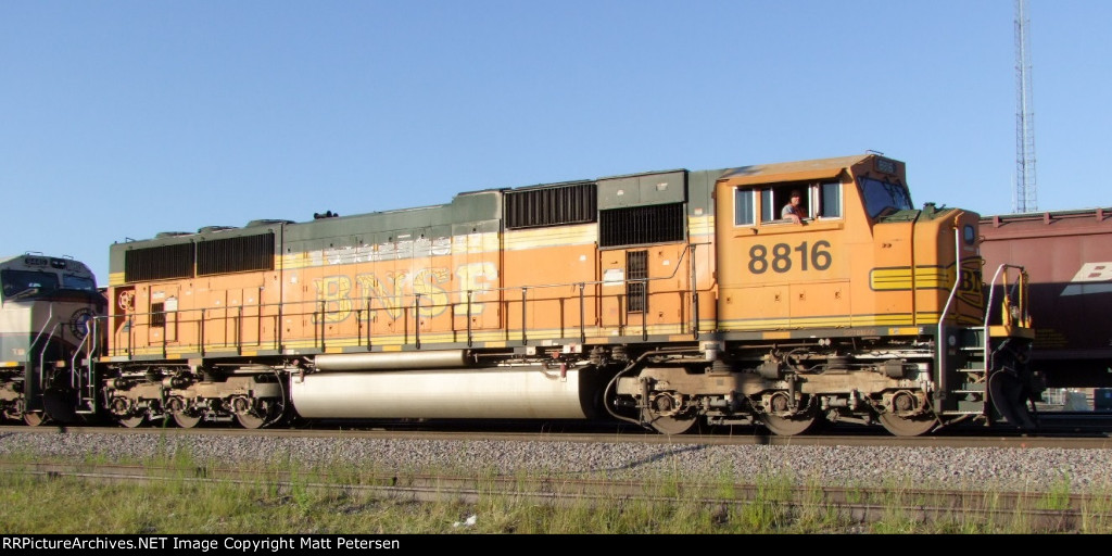 BNSF 8816